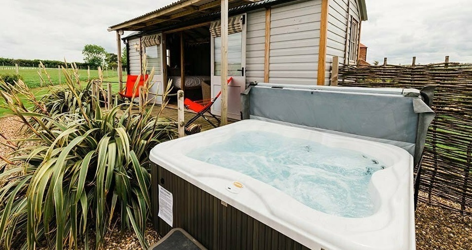 West Hale Gate Glamping - Reviews & Opening Times